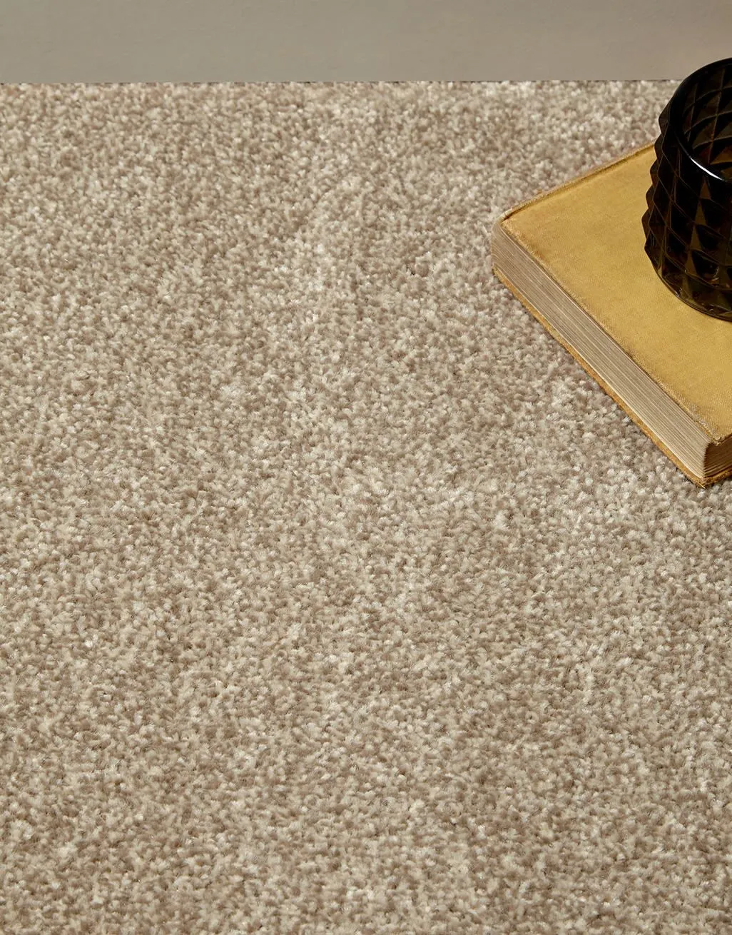 Rhodes Bone Carpet – Luxurious Saxony Pile Carpet Dubai